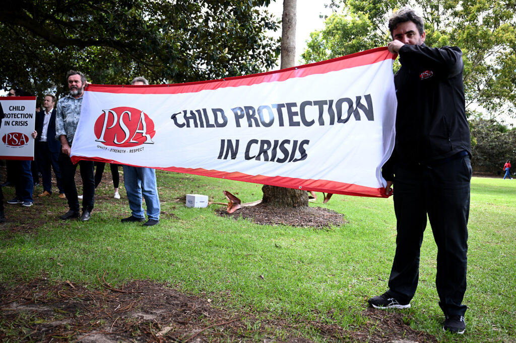 CHILD PROTECTION WORKERS TO RALLY OVER CHILD SAFETY IN ORANGE Wednesday ...